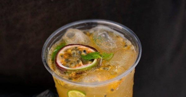 Dribble Passion Fruit Mojito - Foods